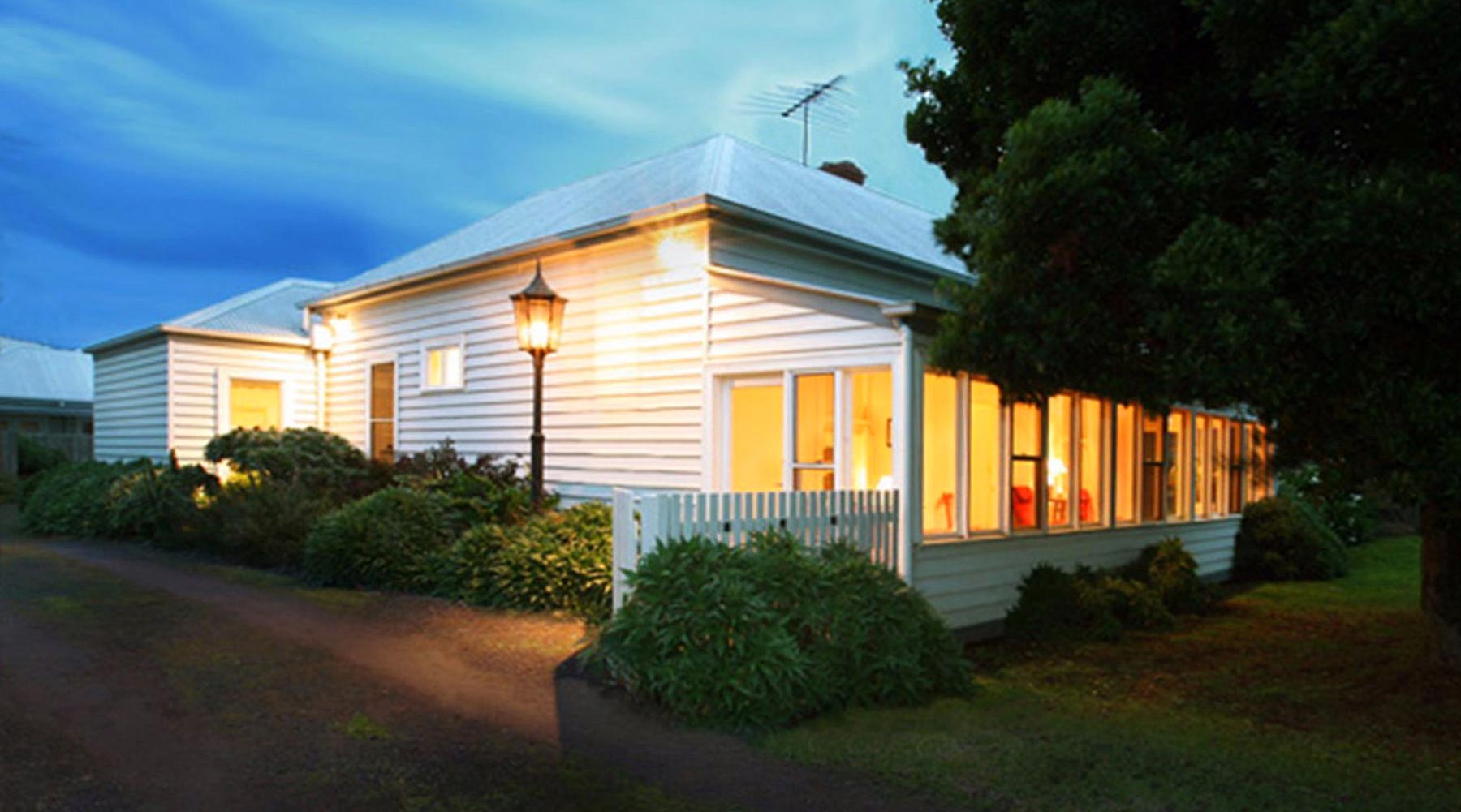 Lonsdale Palms | Point Lonsdale Victoria on the Bellarine Peninsula